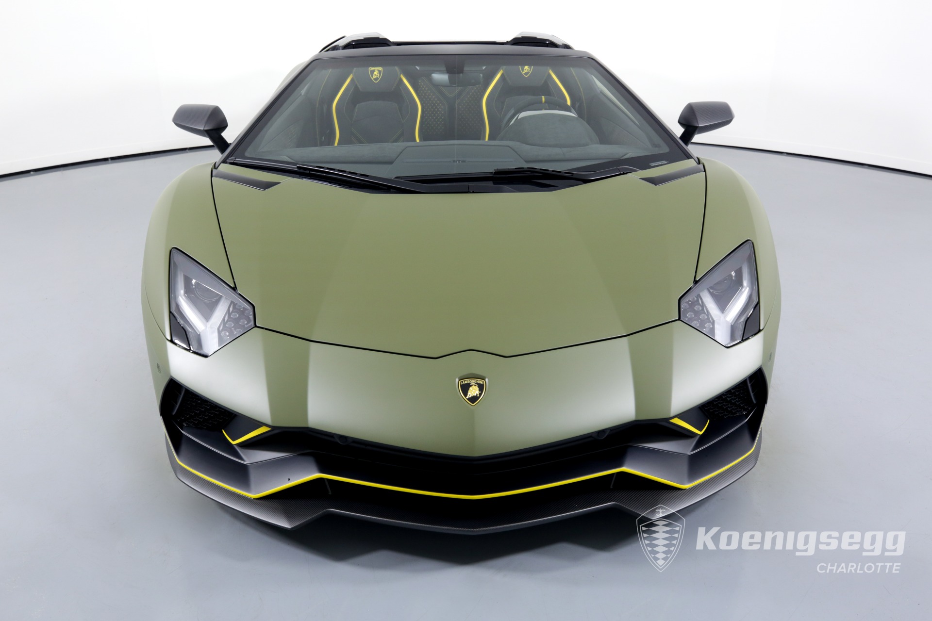 2022 Lamborghini Estoque Interior